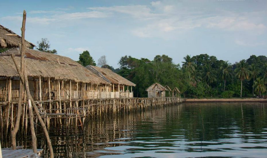 Freshest seafood found: Take a day trip to a kelong around Singapore